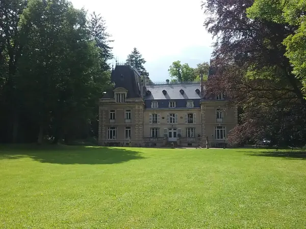 Chateau de la Raffe - Location de vacances à Naix-aux-Forges