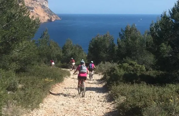 Excursion VTT électrique dans le Parc national des Calanques - Activité ...