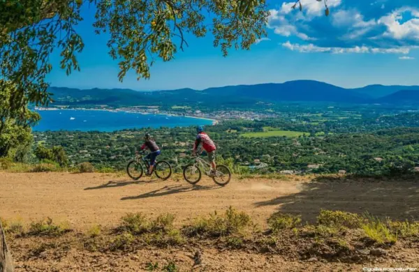 Excursion à VTT électrique sur la presqu'île de Saint-Tropez avec ...