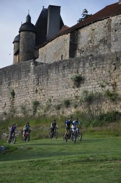 Location d'un VTT à assistance électrique - Activité de loisirs à Excideuil