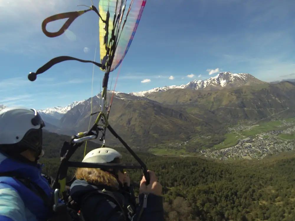 Photos - Maiden flight in a two-seat paraglider - Leisure activity in ...