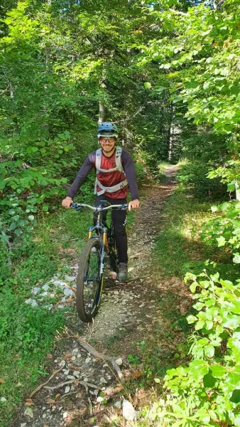 VTT avec ou sans assistance électrique dans le Vercors - Activité de ...