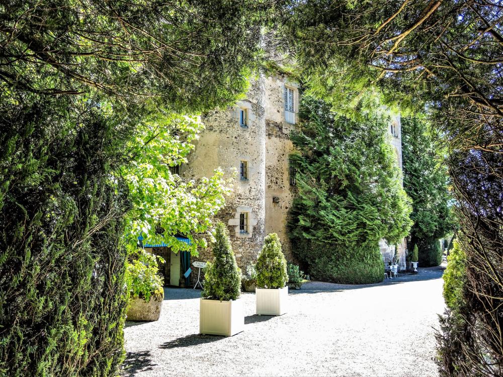 Photos - Le château de Boussac - Guide Tourisme & Vacances